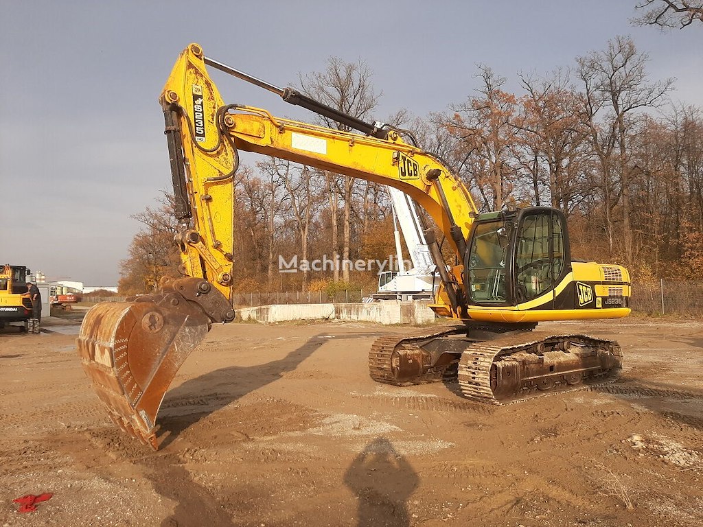 JCB JS235HD bager guseničar