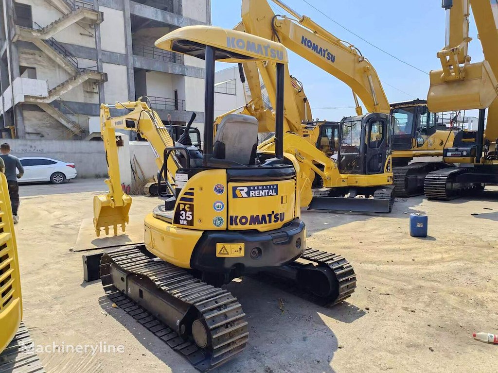 Komatsu PC35 bager guseničar