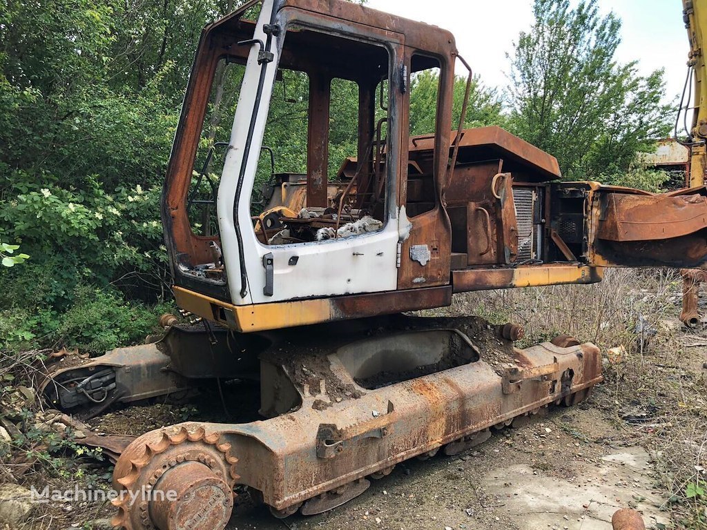 Liebherr 904 FOR PARTS bager guseničar po rezervnim delovima