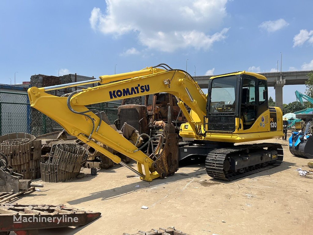 Komatsu PC130-7 bager guseničar