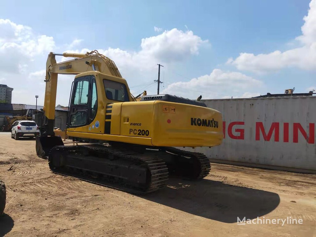 Komatsu PC200-6 bager guseničar