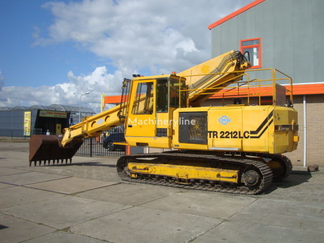 EWK TR2212 LC teleskopski bager