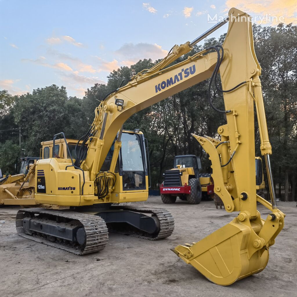 Komatsu PC128US-8 bager guseničar