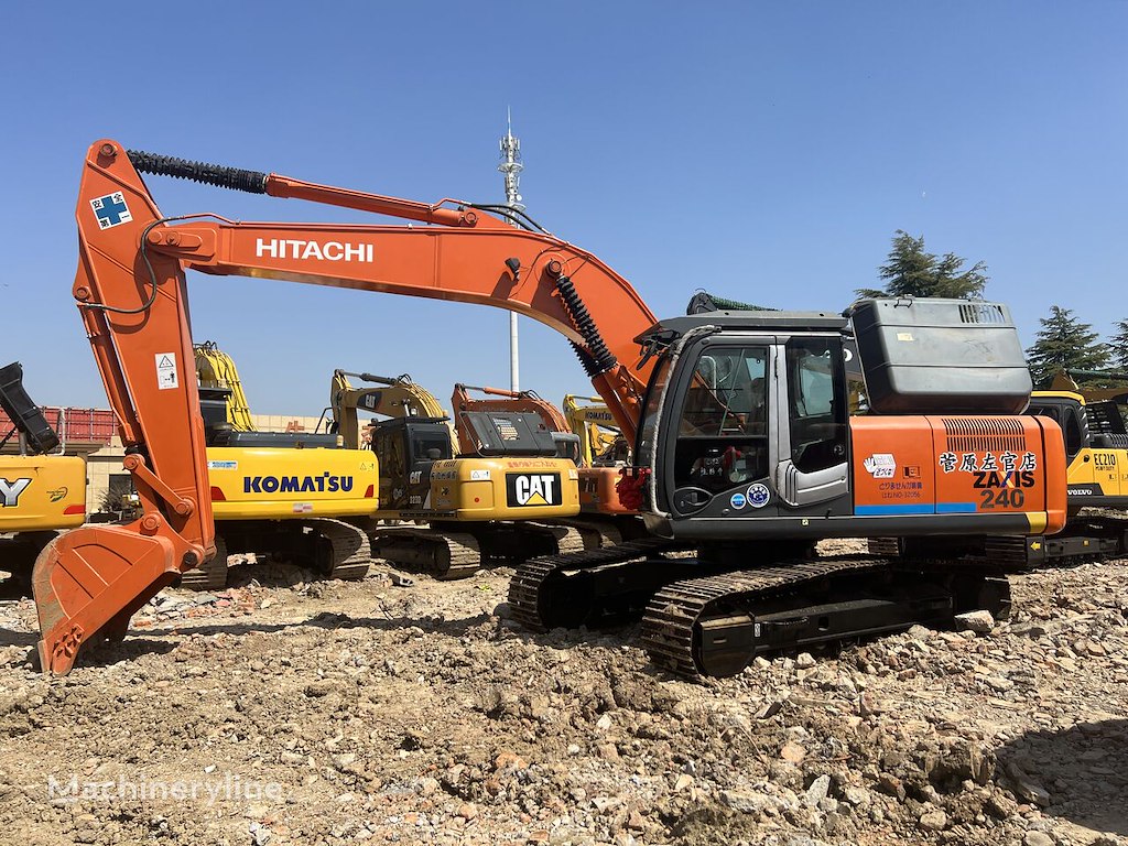 Hitachi ZX240 bager guseničar