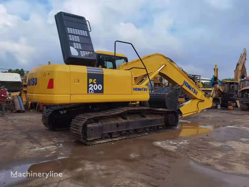 Komatsu pc220-7 bager guseničar