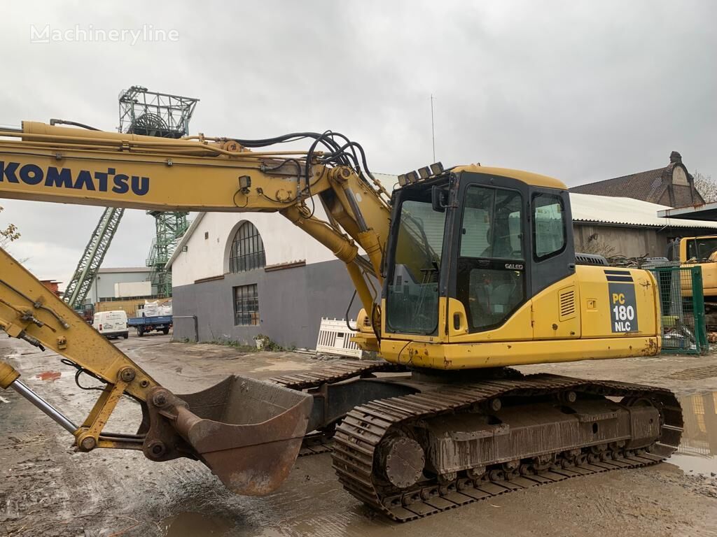 Komatsu PC180 bager guseničar