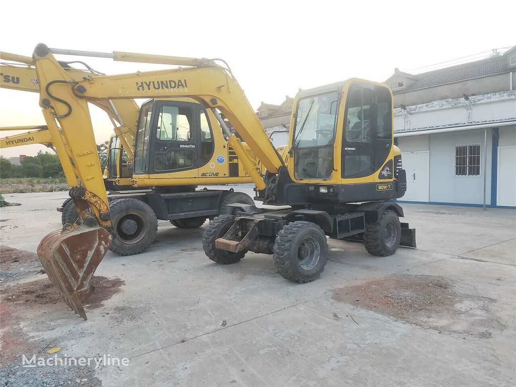 Hyundai R60W-7 bager točkaš