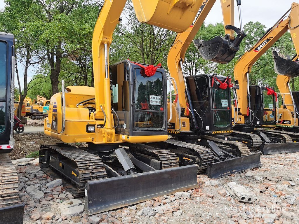 Komatsu PC70-8 bager guseničar