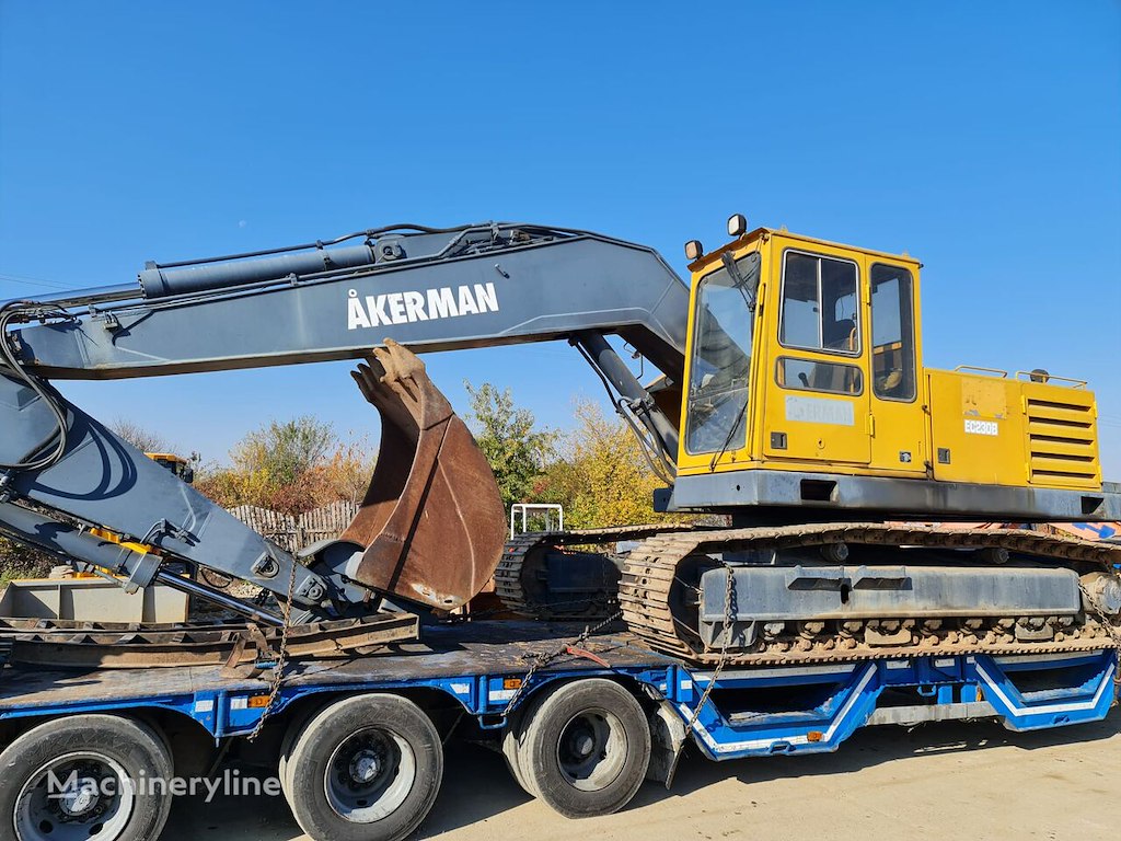 Volvo EC 230 bager guseničar