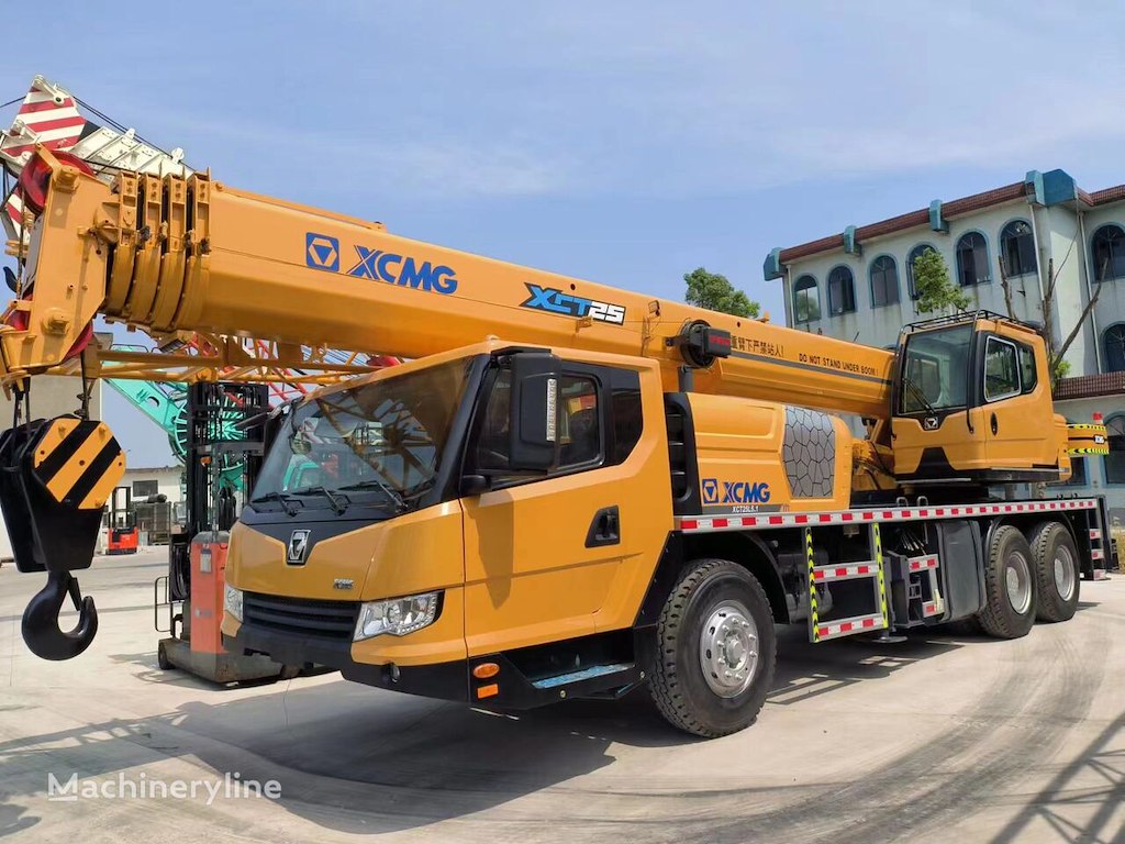 XCMG XCT25 25ton Truck Crane pokretna dizalica