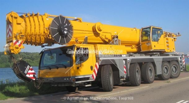 Liebherr LTM1220 pokretna dizalica