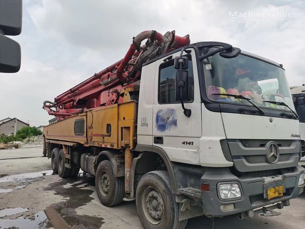 Putzmeister M56 na šasiji Mercedes-Benz pumpa za beton