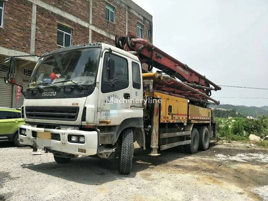 Putzmeister na šasiji Isuzu pumpa za beton