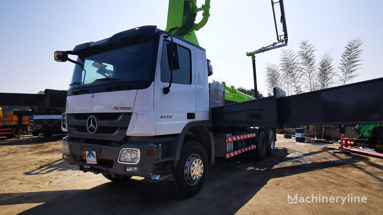 Zoomlion 47X-5RZ na šasiji Mercedes-Benz Actros 3341 pumpa za beton