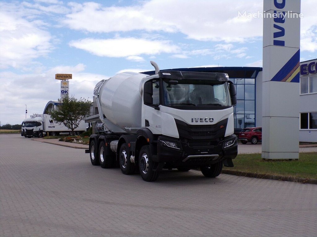 Novi Cifa na šasiji IVECO AD410T41B kamion s mešalicom za beton