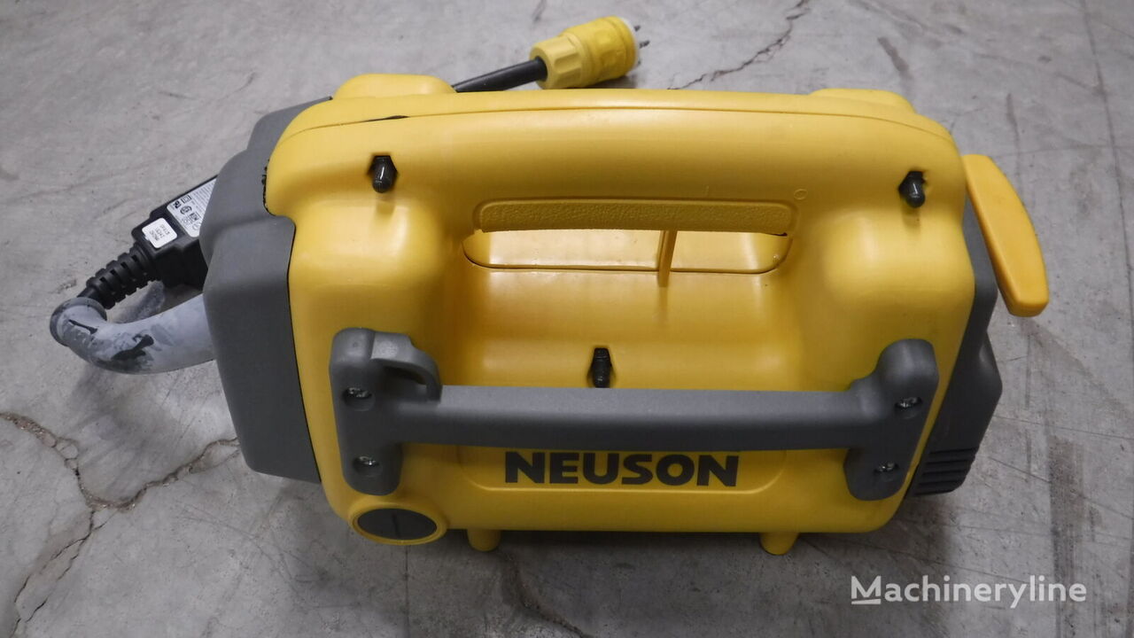 Novi Wacker Neuson MOTOR VIBRATOR vibrator za beton