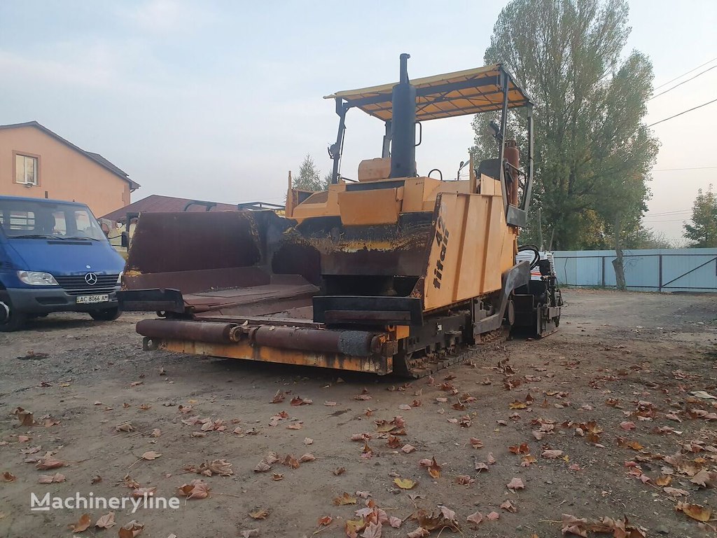 ABG Titan 423 asfaltni finišer guseničar