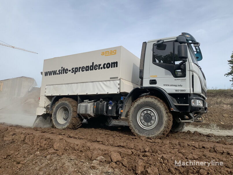 Nova IVECO Spreader 12 cbm mašina za reciklažu asfalta