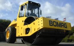 BOMAG BW124PDH kompaktor s jednim valjkom