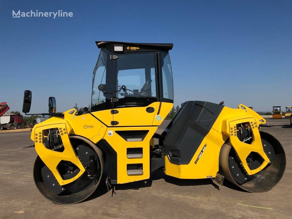 Novi BOMAG BW 202 AD-5 valjak za asfalt