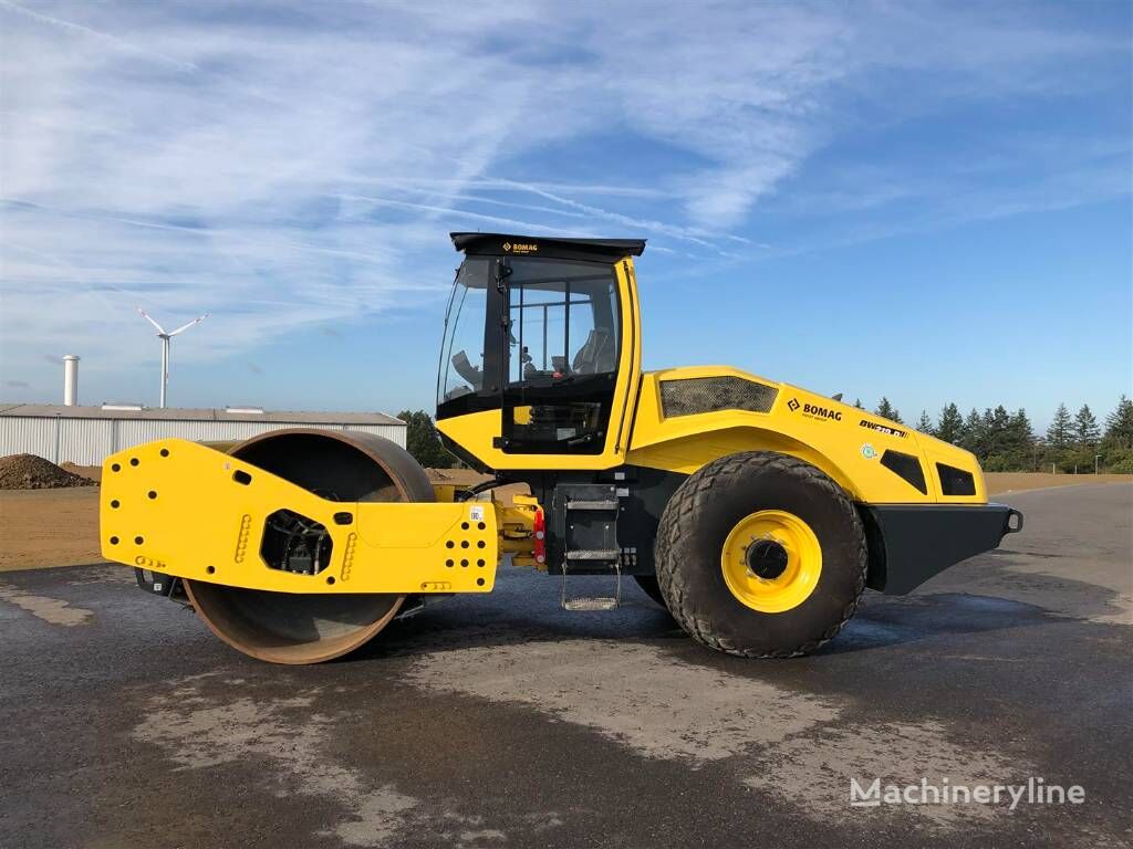 BOMAG BW 219 D-5 kompaktor s jednim valjkom