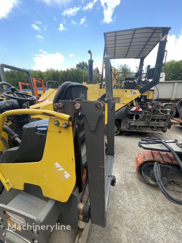 Wacker Neuson RD27-120 valjak za asfalt