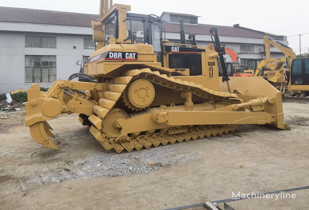 Caterpillar D8R buldožer