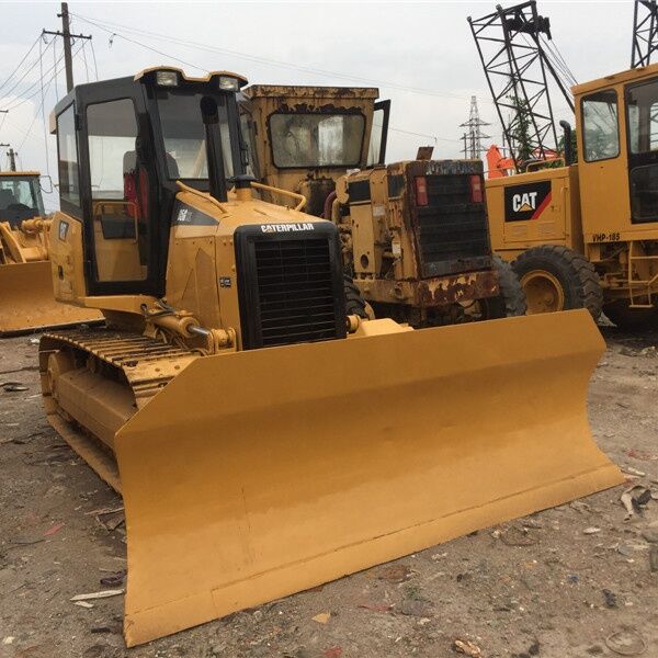 Caterpillar D5G, D5G XL buldožer