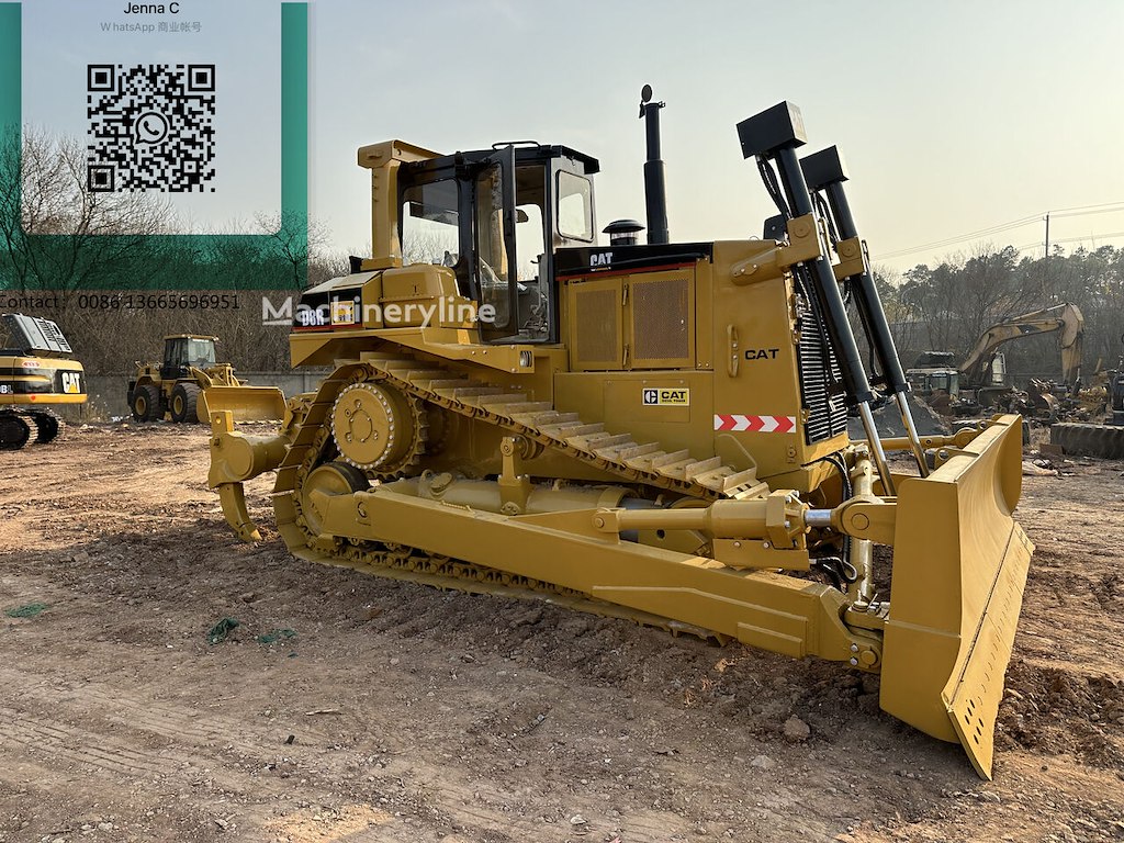 Caterpillar D8R buldožer