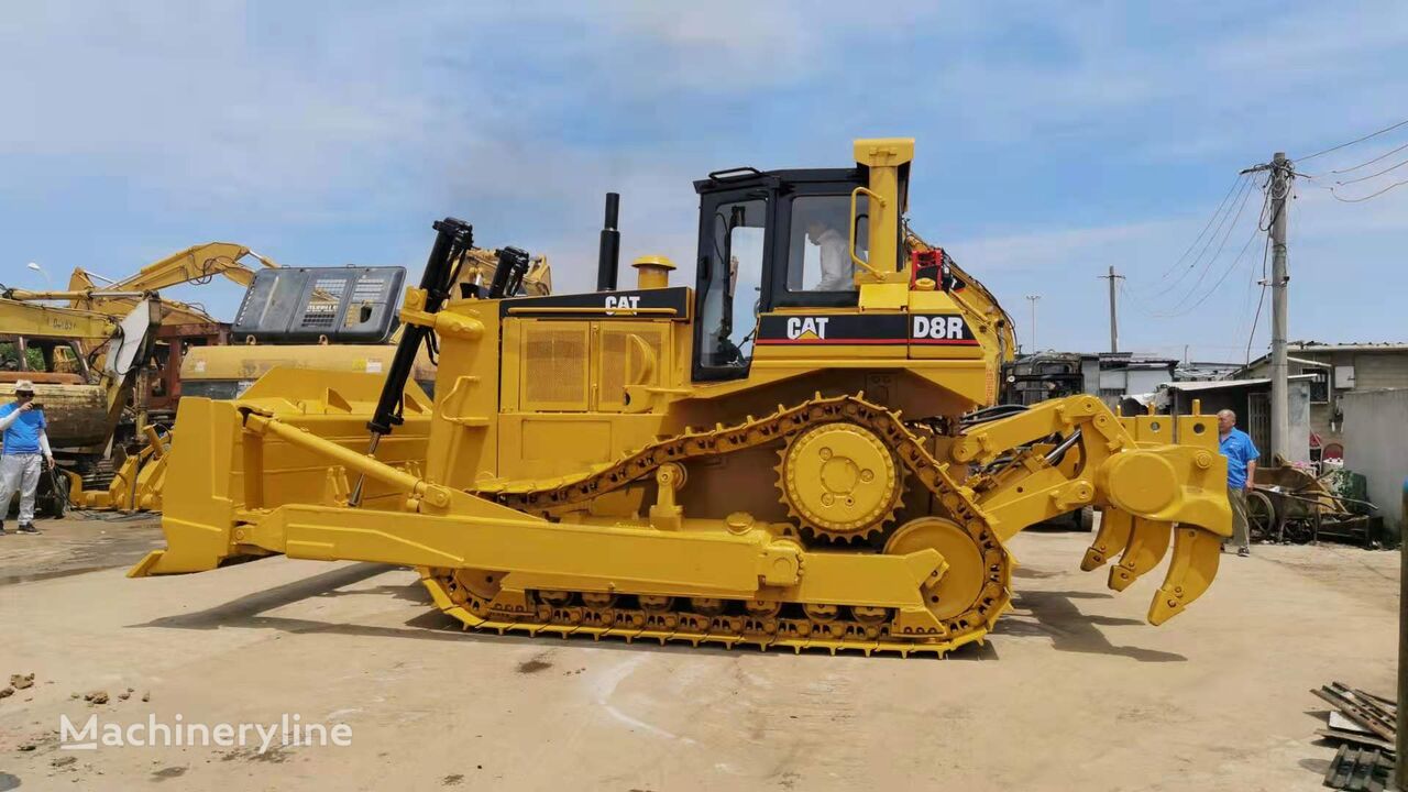 Caterpillar D8R buldožer