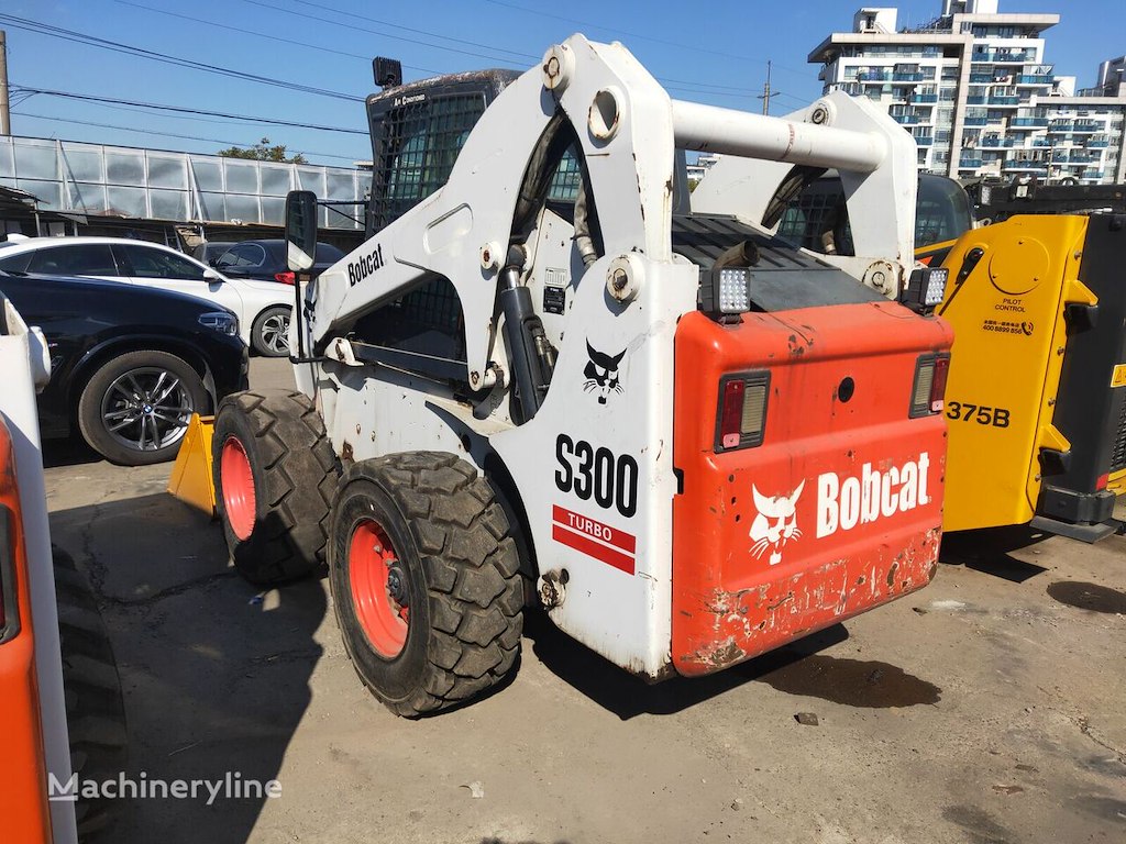 Bobcat S300 mini utovarivač