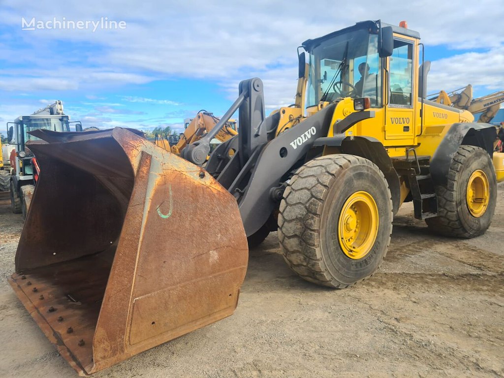 Volvo L120E prednji utovarivač