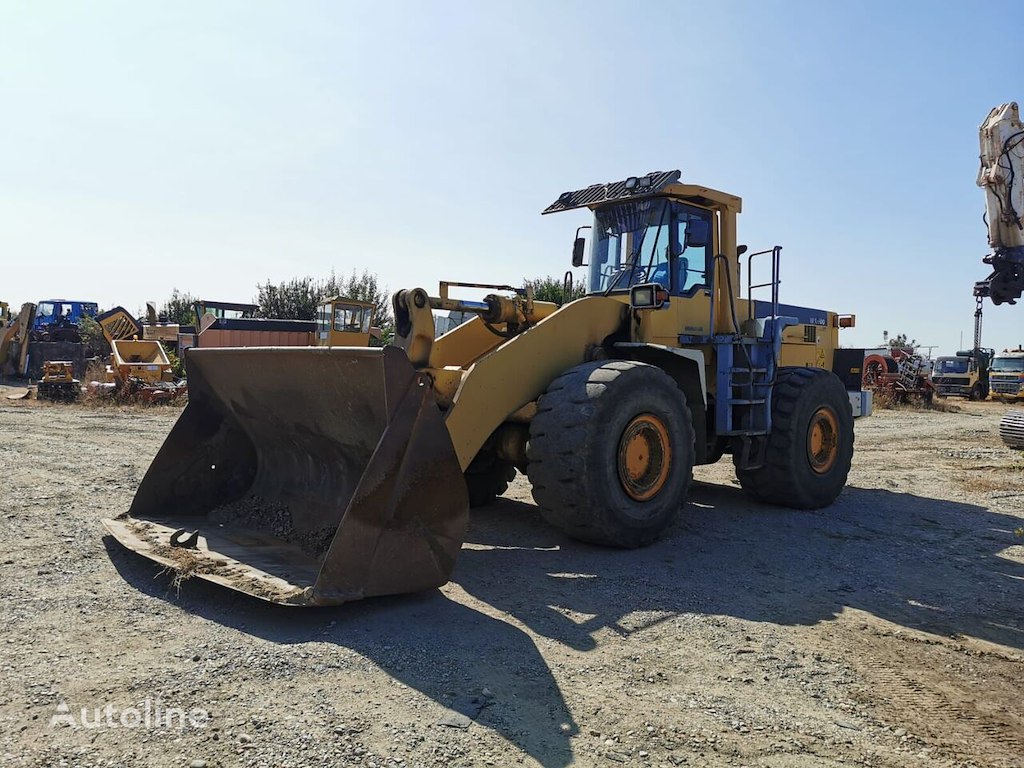 Komatsu WA500-3 prednji utovarivač