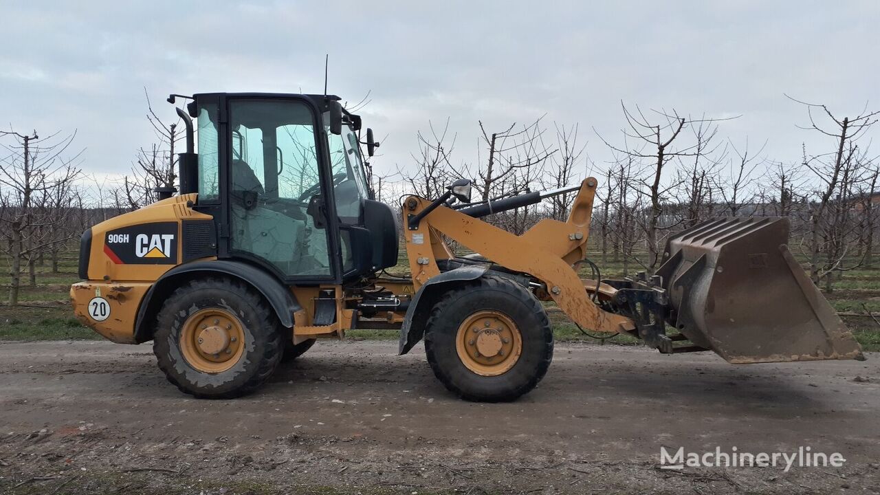 Caterpillar 906H prednji utovarivač