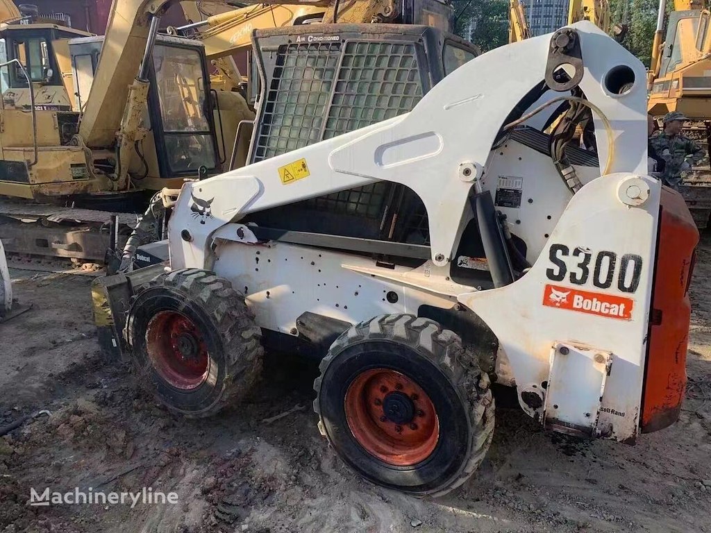 Bobcat S300 mini utovarivač