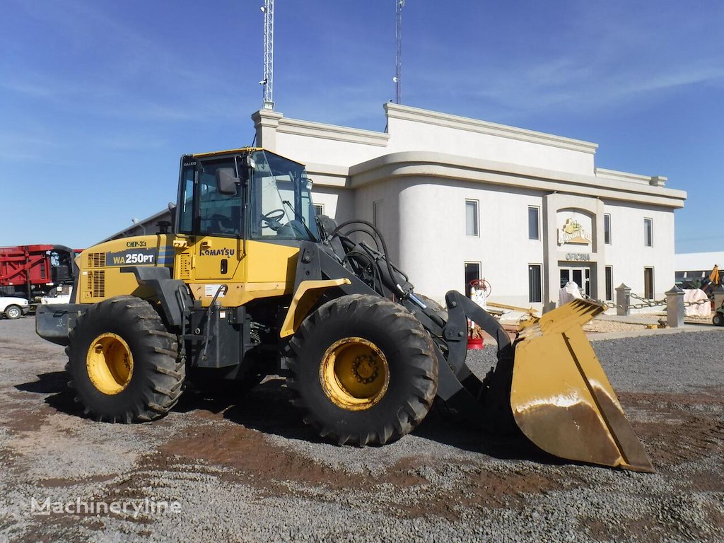 Komatsu WA250PT-5L prednji utovarivač