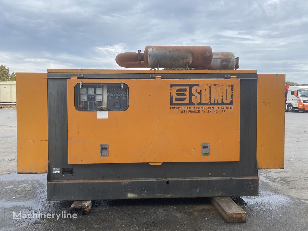 SDMO 100 kVa Cummins 6BT5.9 diesel generator