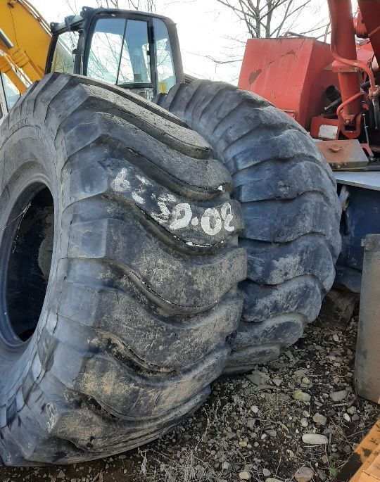 Caterpillar 30.00/65 R 29 guma za prednje utovarivače