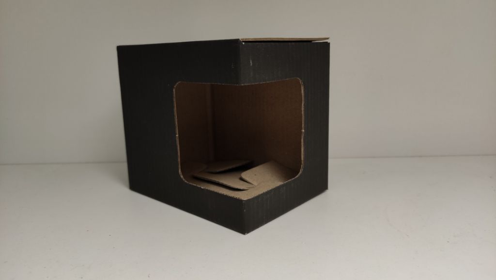 Kutija za šolju crna