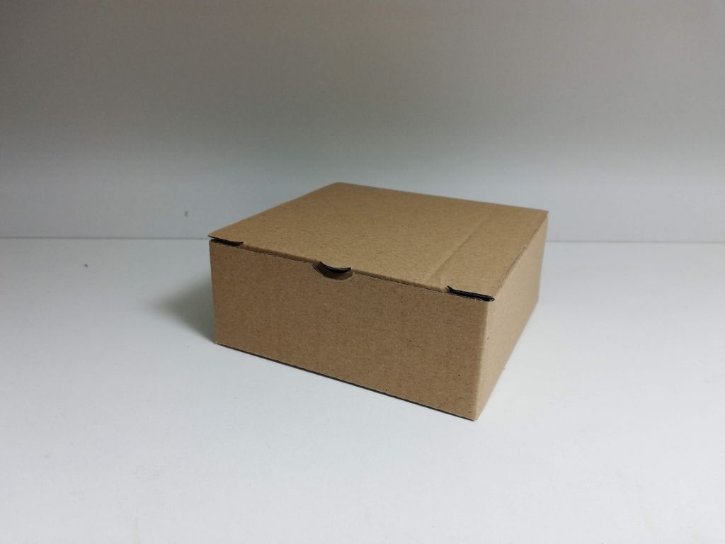 Samosklopiva kutija 10x10x4cm natural