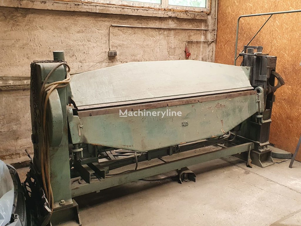 Giętarka do blach - używana mašina za savijanje limova