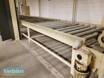 Roller conveyor trakasti transporter