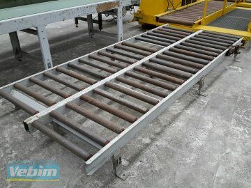 Roller conveyor trakasti transporter