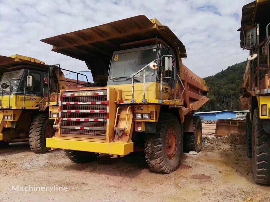 Komatsu HD325-6 rock dump truck damper sa krutom šasijom