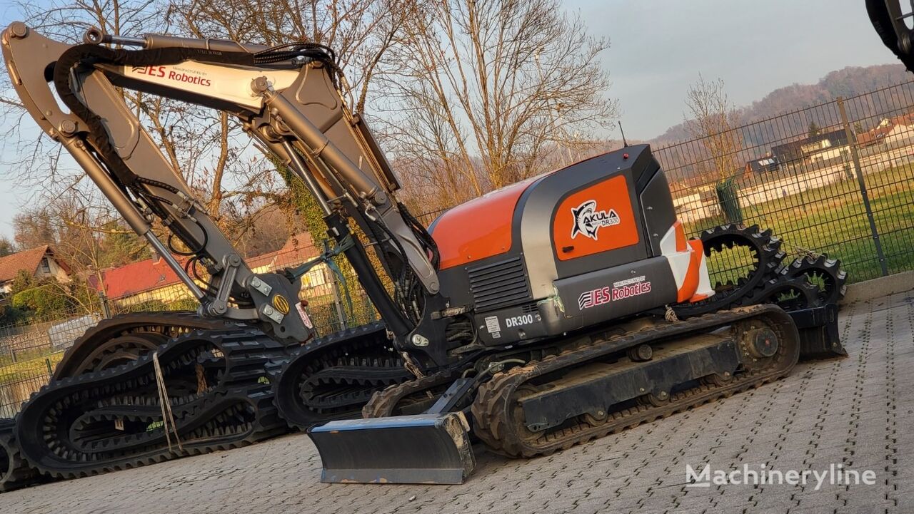 Novi Kubota U27-4 tunelski bager