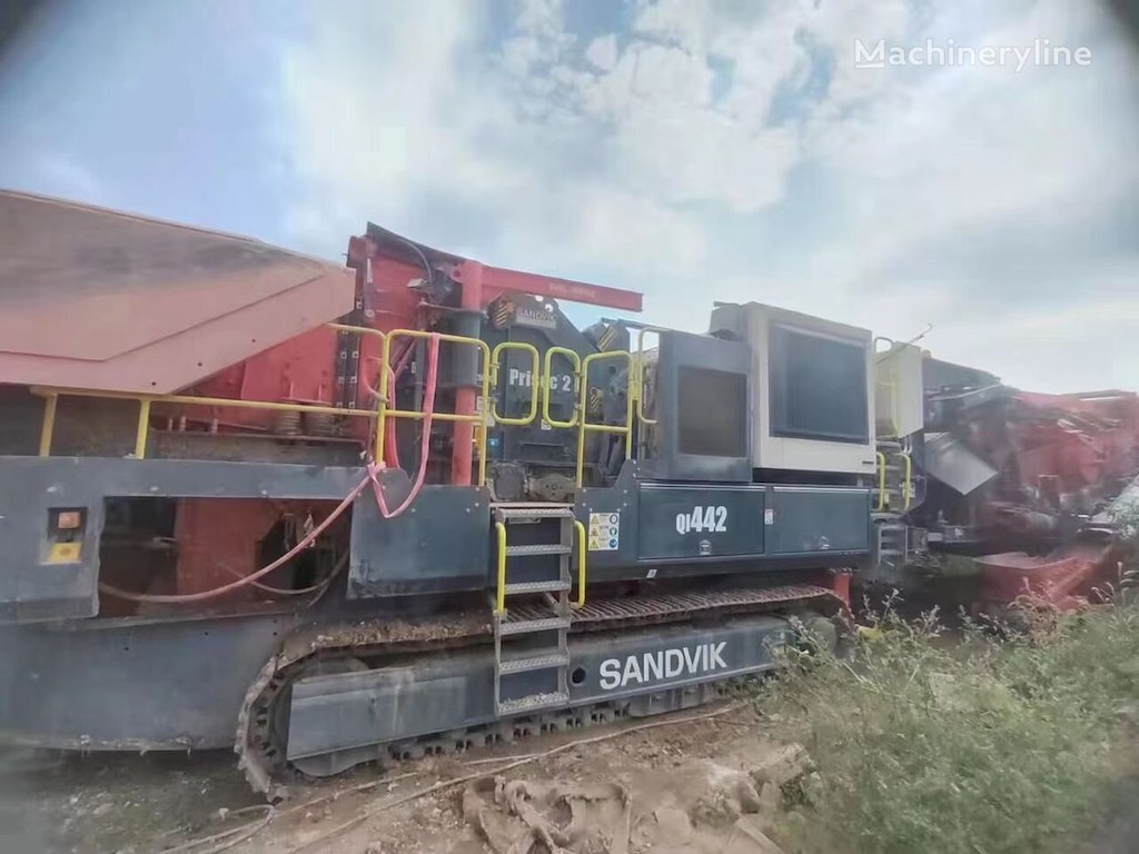 Sandvik QI442 Tracked Impact Crusher+QA335 Tracked Screen postrojenje za drobljenje