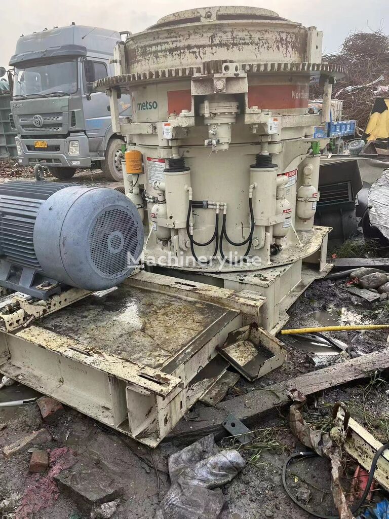 Metso hp200 konusna drobilica