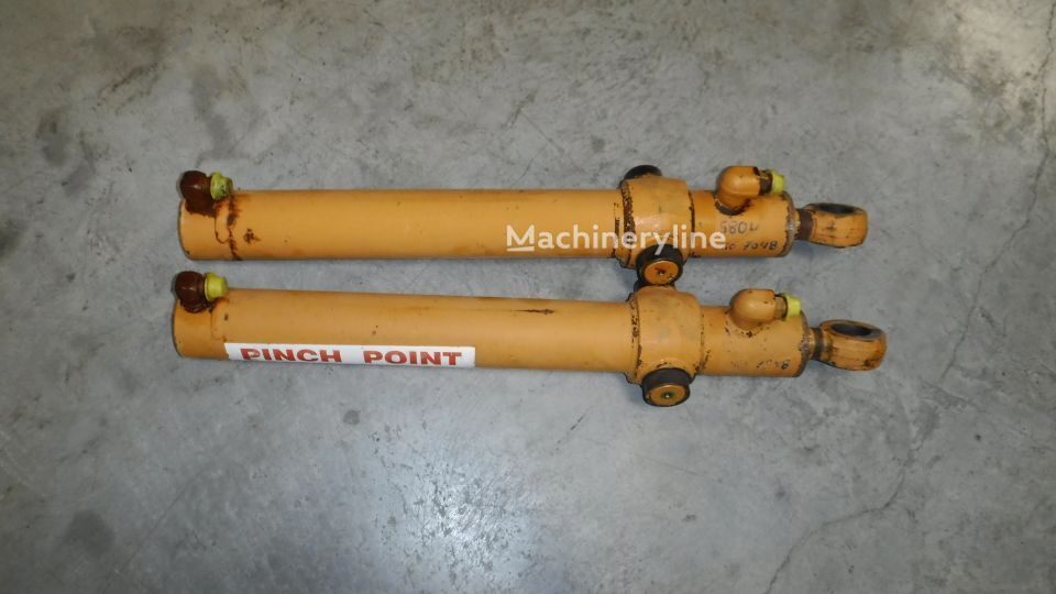 PISTON DE MOVIMIENTO DE PALA 175238A1 hidraulični cilindar za Case 580L bagera-utovarivača