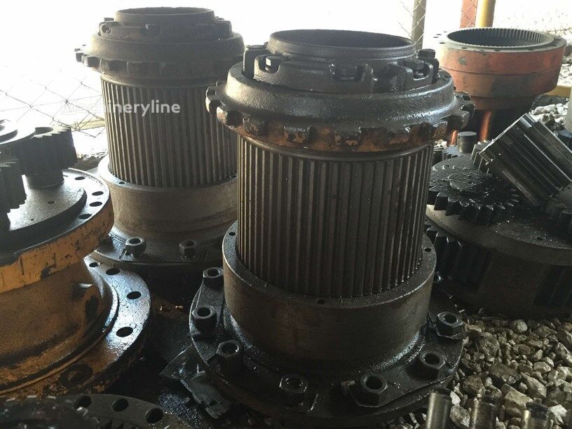 USED KOMATSU D60 D65 D70 D75 BULLDOZER CASE PINION HUB BEARING G krajnji pogon za Komatsu D60 / D65 / D70 / D75 buldožera