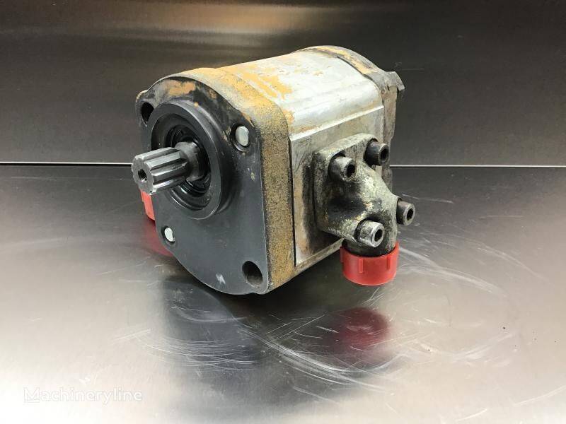 Bosch Gear Pump 5608716 zupčasta pumpa za Bosch A904 Li/A912 Li/A914 Li/A914B Li/A922 Li/A924 li/A924B Li/A944B Li/A944C bagera